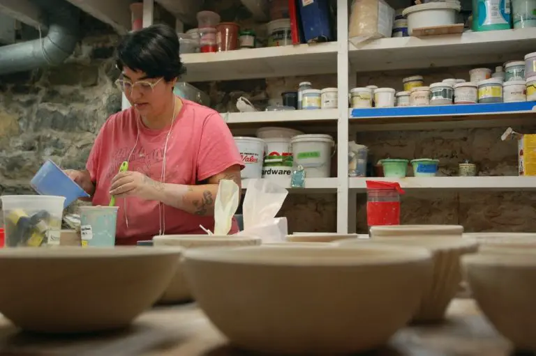 How to Set Up a Great Pottery Studio Right at Home! - Spinning Pots