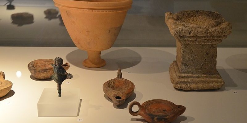 The History of Pottery Making - Spinning Pots