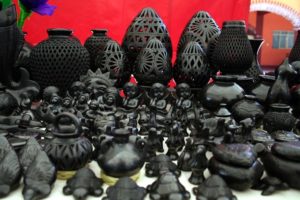 How to Make Black Clay? - Spinning Pots